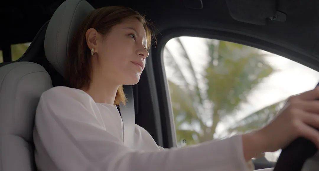 全新ES6全能百科｜标配的HUD如何让驾驶更安全？_搜狐汽车_搜狐网