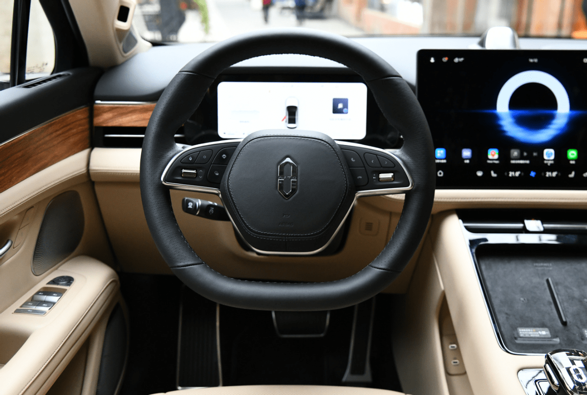 AITO问界M5标准版上市 24.98万起售 可在华为商城预定_搜狐汽车_搜狐网