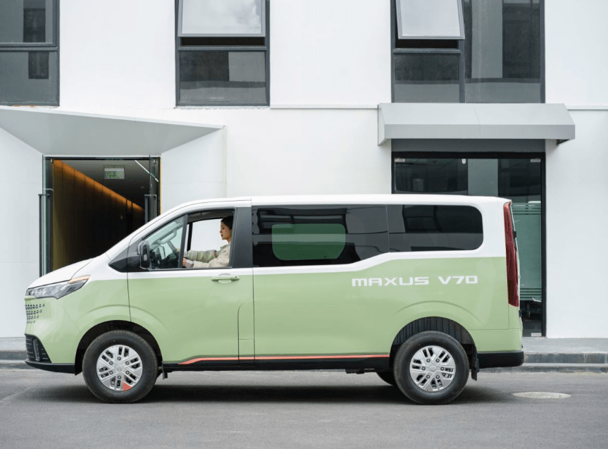 首选谁？上汽大通MAXUS新途V70 VS 江铃福特新全顺V362_搜狐汽车_搜狐网