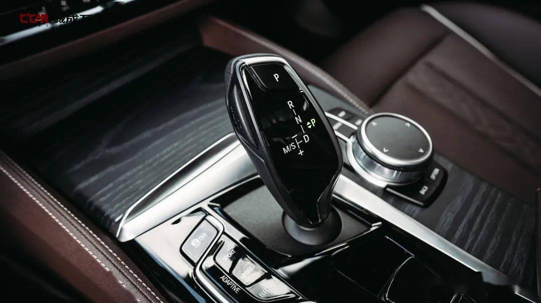 (最新到店)越级消费，3系的预算开5系，怎能不心动？【宝马5系新能源 535Le M运动套装】_搜狐汽车_搜狐网