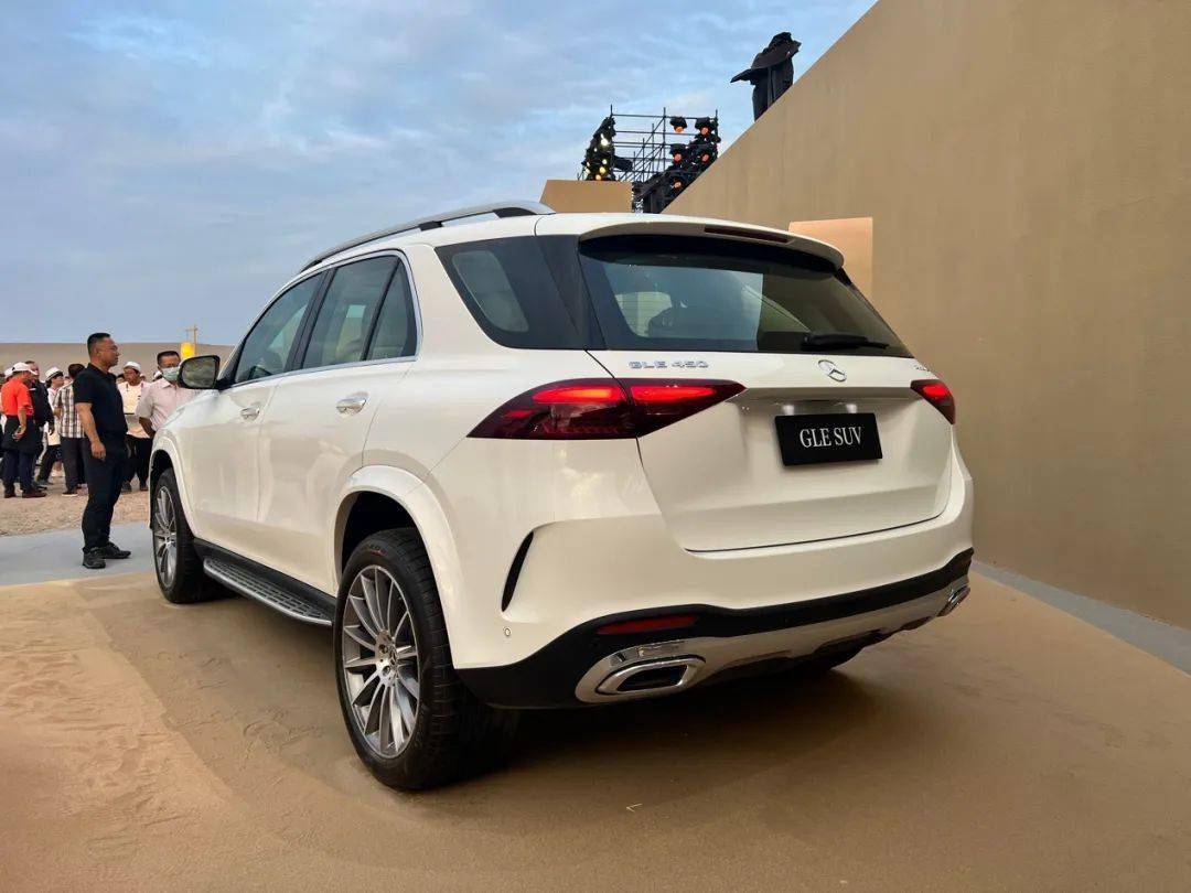 优惠9万，省出辆飞度！3.0T，5米中大型SUV，热门车型也打折_搜狐汽车_搜狐网