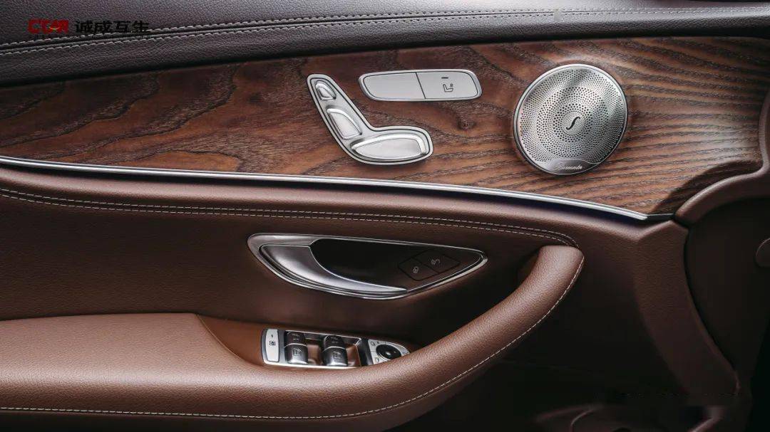 (最新到店)美学+豪华“E”术，还带龙膜，仅30几万！【奔驰E级 2022款 E260L】_搜狐汽车_搜狐网