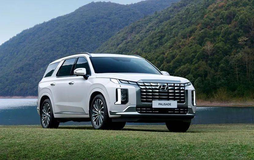 V6自吸+8AT，油耗10.4L，车长5米，轴距2米9，舒适大7座，可惜..._搜狐汽车_搜狐网