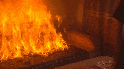 突发火灾，火场该如何逃生！？_火势_报警_浓烟