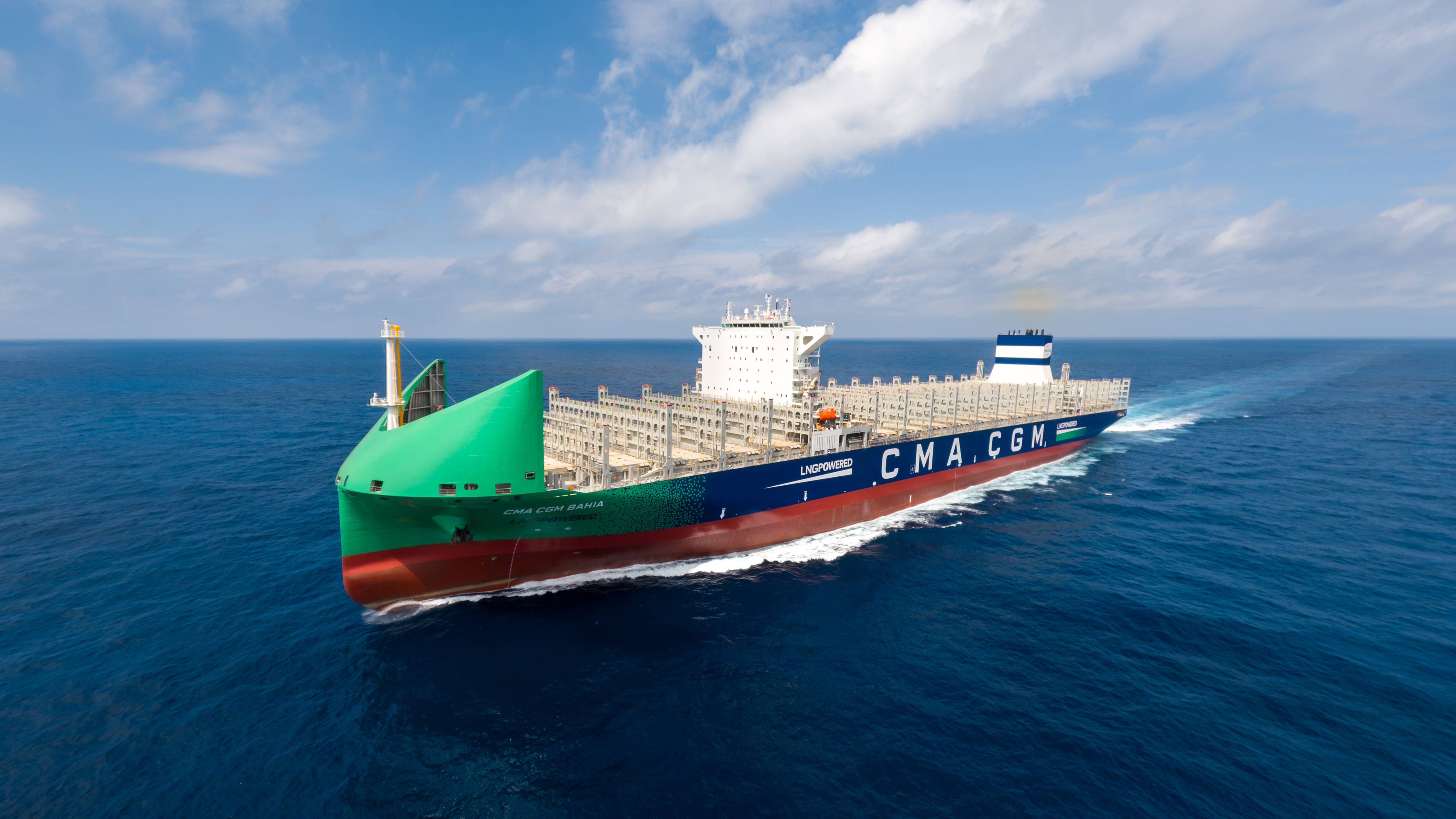 中国船舶沪东中华命名交付全球首艘13000TEU双燃料动力大型集装箱船_集团_设计_气体